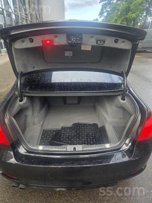 Melns BMW 730 2010 Rīga, ar dzinēja tilpumu 3.00 L un nobraukumu 0 tūkst. km par 10500 €, foto 9 vietnē AUTOMOTO.COM.LV