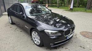 Black BMW 730 2010 in Alytus, with an engine capacity of 3.00 L and mileage of 347 thousand km for 10300 €, photo 12 on AUTOMOTO.COM.LV
