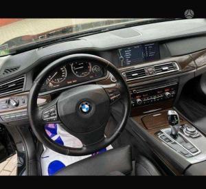Black BMW 730 2010 in Alytus, with an engine capacity of 3.00 L and mileage of 347 thousand km for 10300 €, photo 15 on AUTOMOTO.COM.LV