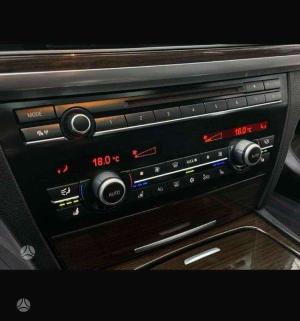 Black BMW 730 2010 in Alytus, with an engine capacity of 3.00 L and mileage of 347 thousand km for 10300 €, photo 20 on AUTOMOTO.COM.LV