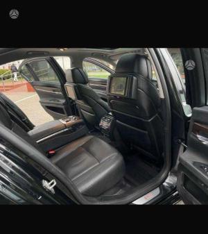 Black BMW 730 2010 in Alytus, with an engine capacity of 3.00 L and mileage of 347 thousand km for 10300 €, photo 25 on AUTOMOTO.COM.LV