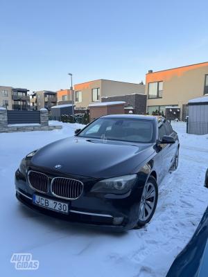 Black BMW 730 2011 in Klaipeda, with an engine capacity of 3.00 L and mileage of 206 thousand km for 7900 €, photo  on AUTOMOTO.COM.LV