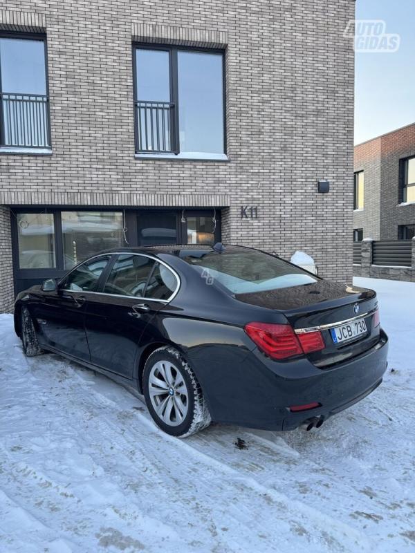 Black BMW 730 2011 in Klaipeda, with an engine capacity of 3.00 L and mileage of 206 thousand km for 7900 €, photo 3 on AUTOMOTO.COM.LV