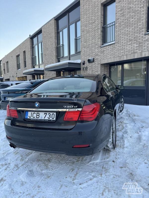 Black BMW 730 2011 in Klaipeda, with an engine capacity of 3.00 L and mileage of 206 thousand km for 7900 €, photo 6 on AUTOMOTO.COM.LV