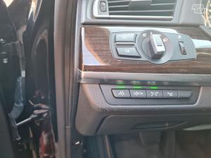Black BMW 730 2011 in Marijampole, with an engine capacity of 3.00 L and mileage of 80 thousand km for 14500 €, photo 13 on AUTOMOTO.COM.LV