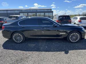 Melns BMW 730 2011 Giraitė, ar dzinēja tilpumu 3.00 L un nobraukumu 213 tūkst. km par 8850 €, foto 5 vietnē AUTOMOTO.COM.LV