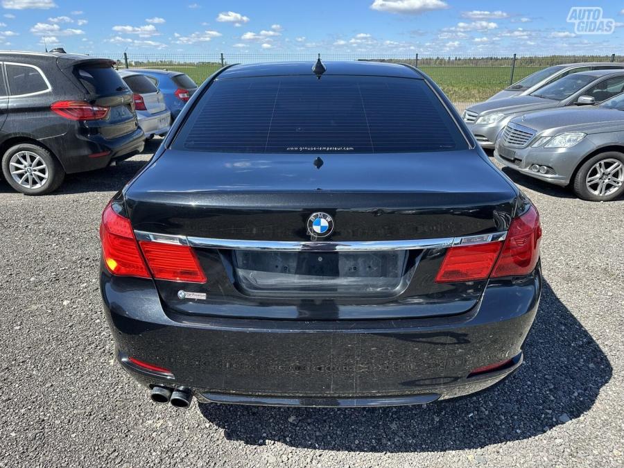 Melns BMW 730 2011 Giraitė, ar dzinēja tilpumu 3.00 L un nobraukumu 213 tūkst. km par 8850 €, foto 7 vietnē AUTOMOTO.COM.LV