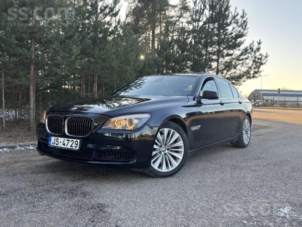 Melns BMW 730 2011 Ogre, ar dzinēja tilpumu 3.00 L un nobraukumu 391 tūkst. km par 10999 €, foto 1 vietnē AUTOMOTO.COM.LV