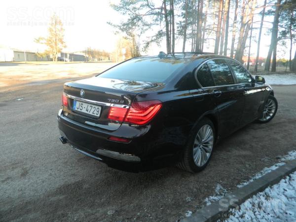 Melns BMW 730 2011 Ogre, ar dzinēja tilpumu 3.00 L un nobraukumu 391 tūkst. km par 10999 €, foto 10 vietnē AUTOMOTO.COM.LV