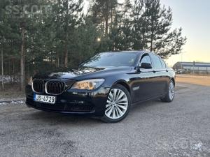 Melns BMW 730 2011 Ogre, ar dzinēja tilpumu 3.00 L un nobraukumu 391 tūkst. km par 10999 €, foto  vietnē AUTOMOTO.COM.LV