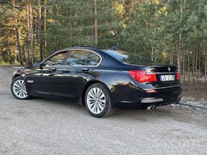 Melns BMW 730 2011 Ogre, ar dzinēja tilpumu 3.00 L un nobraukumu 391 tūkst. km par 10999 €, foto 4 vietnē AUTOMOTO.COM.LV