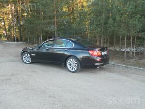 Melns BMW 730 2011 Ogre, ar dzinēja tilpumu 3.00 L un nobraukumu 391 tūkst. km par 10999 €, foto 5 vietnē AUTOMOTO.COM.LV