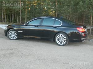 Melns BMW 730 2011 Ogre, ar dzinēja tilpumu 3.00 L un nobraukumu 391 tūkst. km par 10999 €, foto 7 vietnē AUTOMOTO.COM.LV
