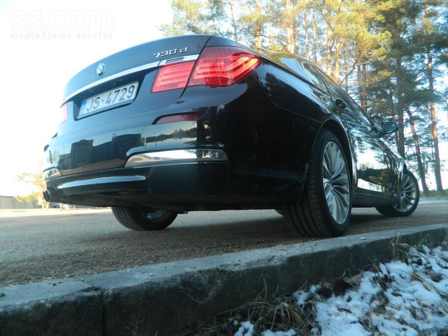 Melns BMW 730 2011 Ogre, ar dzinēja tilpumu 3.00 L un nobraukumu 391 tūkst. km par 10999 €, foto 13 vietnē AUTOMOTO.COM.LV
