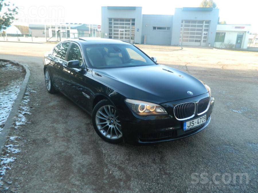 Melns BMW 730 2011 Ogre, ar dzinēja tilpumu 3.00 L un nobraukumu 391 tūkst. km par 10999 €, foto 16 vietnē AUTOMOTO.COM.LV