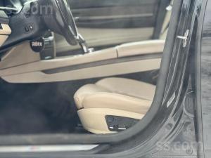 Melns BMW 730 2011 Ogre, ar dzinēja tilpumu 3.00 L un nobraukumu 391 tūkst. km par 10999 €, foto 22 vietnē AUTOMOTO.COM.LV