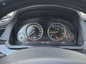 Black BMW 730 2011 in Riga, with an engine capacity of 2.99 L and mileage of 317 thousand km for 12500 €, photo 50 on AUTOMOTO.COM.LV