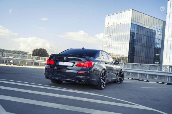 Melns BMW 730 2011 Viļņa, ar dzinēja tilpumu 2.99 L un nobraukumu 292 tūkst. km par 6990 €, foto 8 vietnē AUTOMOTO.COM.LV