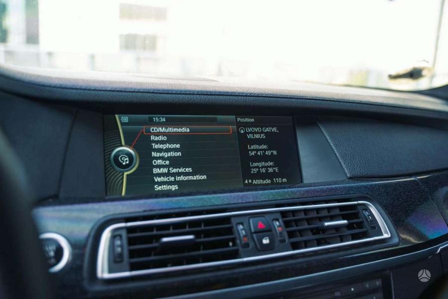 Black BMW 730 2011 in Vilnius, with an engine capacity of 2.99 L and mileage of 292 thousand km for 6990 €, photo 23 on AUTOMOTO.COM.LV