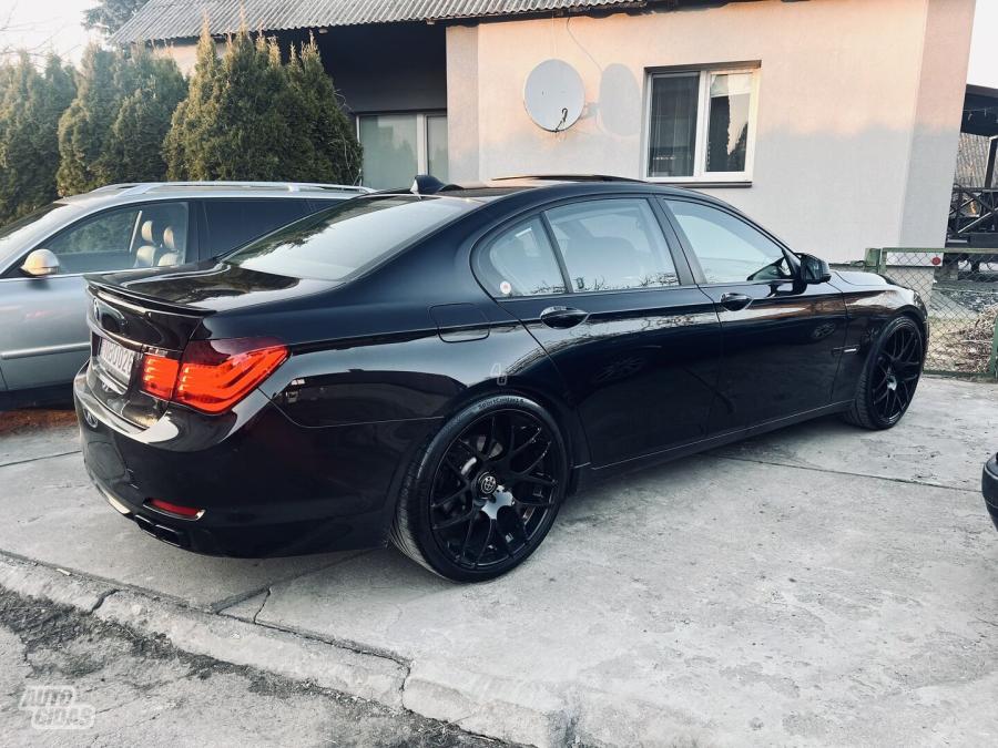 Melns BMW 730 2011 Viļņa, ar dzinēja tilpumu 3.00 L un nobraukumu 500 tūkst. km par 8500 €, foto 3 vietnē AUTOMOTO.COM.LV
