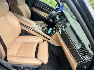 Melns BMW 730 2011 Viļņa, ar dzinēja tilpumu 3.00 L un nobraukumu 500 tūkst. km par 8500 €, foto 5 vietnē AUTOMOTO.COM.LV
