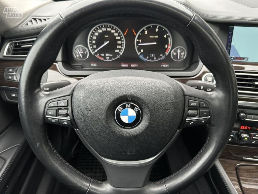 Melns BMW 730 2011 Avižieniai, ar dzinēja tilpumu 3.00 L un nobraukumu 89 tūkst. km par 15950 €, foto 7 vietnē AUTOMOTO.COM.LV