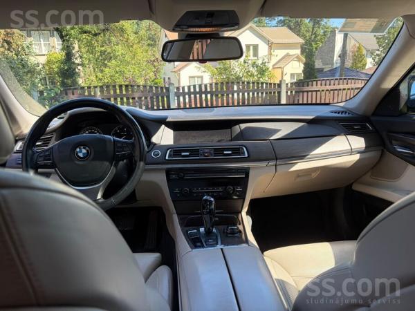 Melns BMW 730 2011 Rīga, ar dzinēja tilpumu 3.00 L un nobraukumu 228 tūkst. km par 15200 €, foto 6 vietnē AUTOMOTO.COM.LV