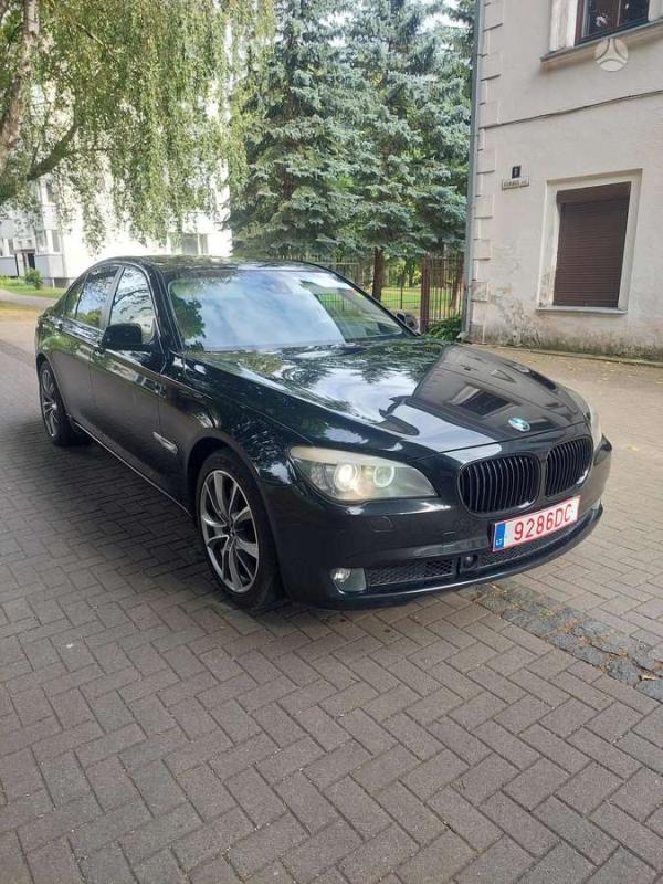 Черный БМВ 730 2011 в Ионава, объемом двигателя 2.99 л и пробегом 205 тыс. км за 9350 €, фото 2 на AUTOMOTO.COM.LV