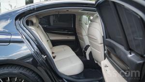 Black BMW 730 2011 in Riga, with an engine capacity of 3.00 L and mileage of 314 thousand km for 9950 €, photo 15 on AUTOMOTO.COM.LV