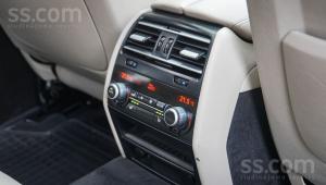 Black BMW 730 2011 in Riga, with an engine capacity of 3.00 L and mileage of 314 thousand km for 9950 €, photo 16 on AUTOMOTO.COM.LV