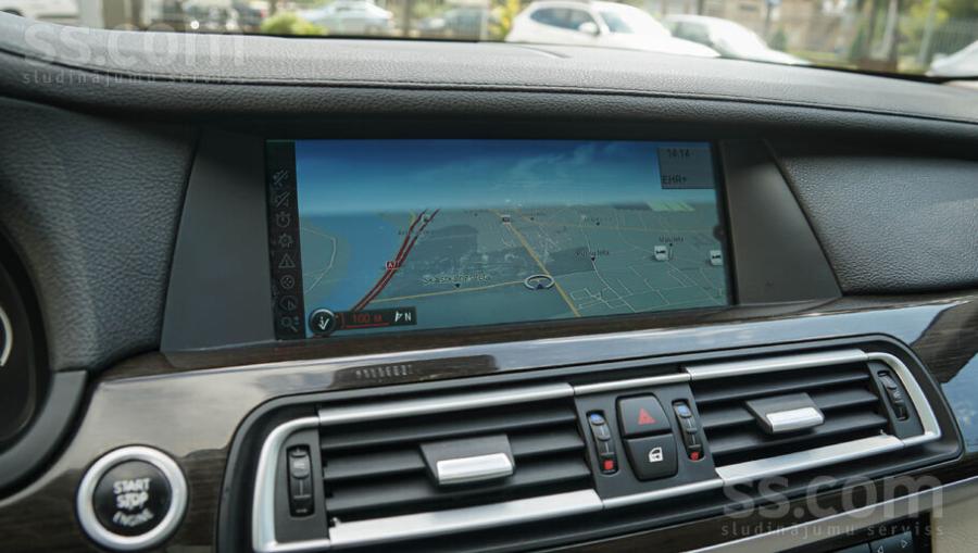 Black BMW 730 2011 in Riga, with an engine capacity of 3.00 L and mileage of 314 thousand km for 9950 €, photo 26 on AUTOMOTO.COM.LV