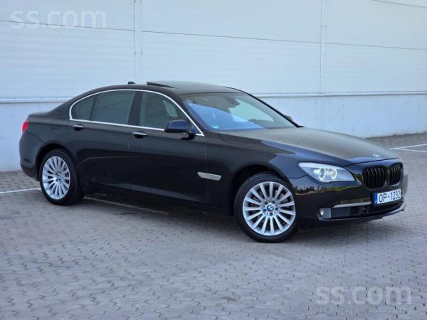 Melns BMW 730 2011 Rīga, ar dzinēja tilpumu 3.00 L un nobraukumu 317 tūkst. km par 10900 €, foto 4 vietnē AUTOMOTO.COM.LV