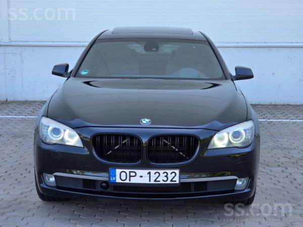 Melns BMW 730 2011 Rīga, ar dzinēja tilpumu 3.00 L un nobraukumu 317 tūkst. km par 10900 €, foto 9 vietnē AUTOMOTO.COM.LV