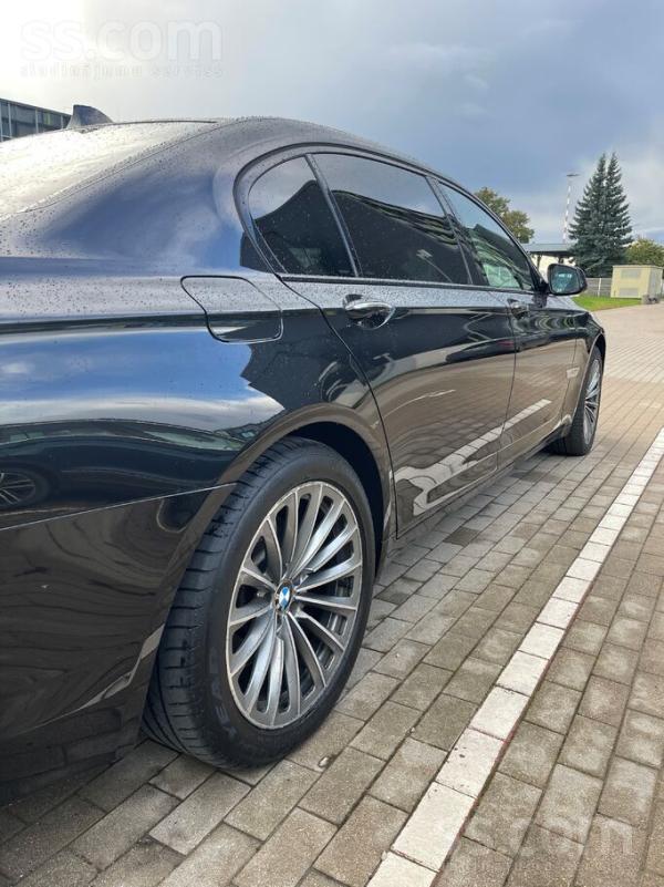 Melns BMW 730 2011 Rīga, ar dzinēja tilpumu 3.00 L un nobraukumu 317 tūkst. km par 13400 €, foto 6 vietnē AUTOMOTO.COM.LV