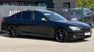 Melns BMW 730 2012 Liepāja, ar dzinēja tilpumu 3.00 L un nobraukumu 323 tūkst. km par 10900 €, foto 2 vietnē AUTOMOTO.COM.LV