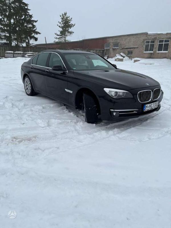 Melns BMW 730 2012 Alīta, ar dzinēja tilpumu 2.99 L un nobraukumu 233 tūkst. km par 14850 €, foto 1 vietnē AUTOMOTO.COM.LV