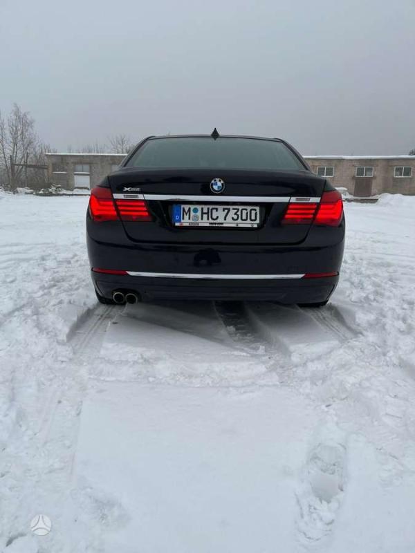 Melns BMW 730 2012 Alīta, ar dzinēja tilpumu 2.99 L un nobraukumu 233 tūkst. km par 14850 €, foto 3 vietnē AUTOMOTO.COM.LV