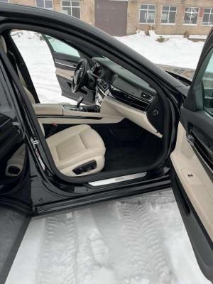 Melns BMW 730 2012 Alīta, ar dzinēja tilpumu 2.99 L un nobraukumu 233 tūkst. km par 14850 €, foto 9 vietnē AUTOMOTO.COM.LV