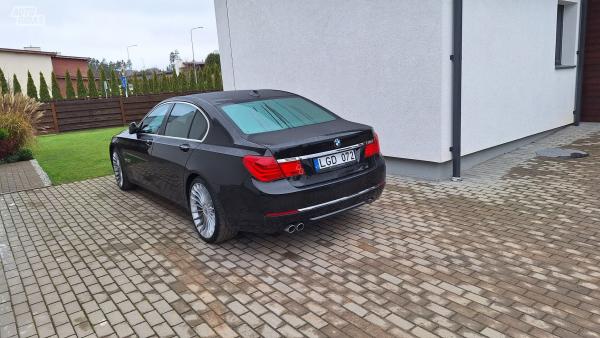 Black BMW 730 2012 in Vilnius, with an engine capacity of 3.00 L and mileage of 320 thousand km for 11500 €, photo 5 on AUTOMOTO.COM.LV