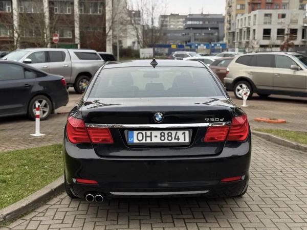Melns BMW 730 2012 Rīga, ar dzinēja tilpumu 3.00 L un nobraukumu 285 tūkst. km par 7990 €, foto 5 vietnē AUTOMOTO.COM.LV