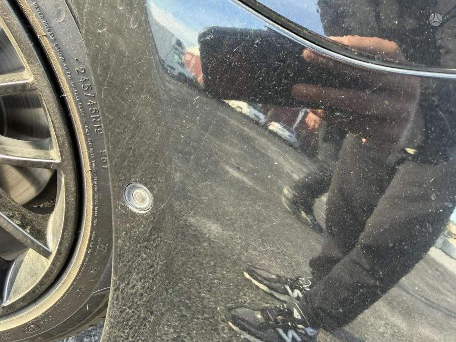 Melns BMW 730 2012 Utena, ar dzinēja tilpumu 2.99 L un nobraukumu 400 tūkst. km par 7300 €, foto 9 vietnē AUTOMOTO.COM.LV
