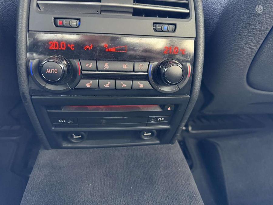Melns BMW 730 2012 Utena, ar dzinēja tilpumu 2.99 L un nobraukumu 400 tūkst. km par 7300 €, foto 13 vietnē AUTOMOTO.COM.LV