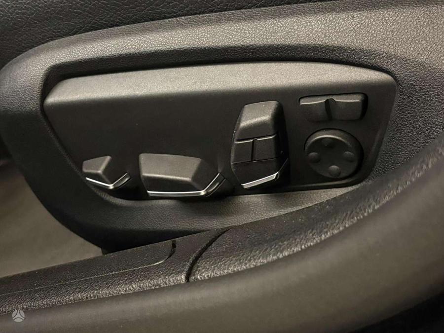 Melns BMW 730 2012 Marijampole, ar dzinēja tilpumu 2.99 L un nobraukumu 272 tūkst. km par 12450 €, foto 11 vietnē AUTOMOTO.COM.LV