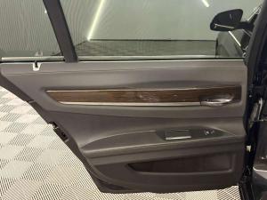 Melns BMW 730 2012 Marijampole, ar dzinēja tilpumu 2.99 L un nobraukumu 272 tūkst. km par 12450 €, foto 13 vietnē AUTOMOTO.COM.LV