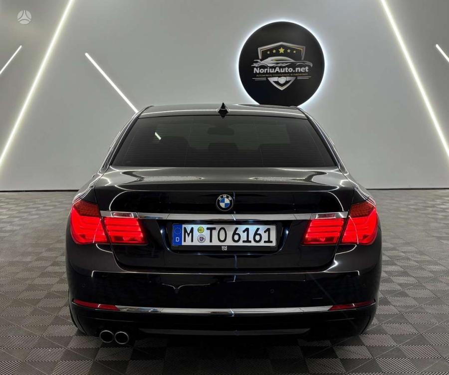 Melns BMW 730 2012 Marijampole, ar dzinēja tilpumu 2.99 L un nobraukumu 272 tūkst. km par 12450 €, foto 21 vietnē AUTOMOTO.COM.LV