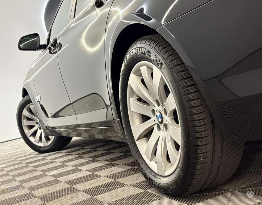 Melns BMW 730 2012 Marijampole, ar dzinēja tilpumu 2.99 L un nobraukumu 272 tūkst. km par 12450 €, foto 27 vietnē AUTOMOTO.COM.LV