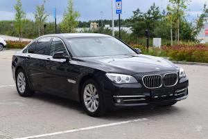 Melns BMW 730 2012 Viļņa, ar dzinēja tilpumu 2.99 L un nobraukumu 272 tūkst. km par 12750 €, foto 4 vietnē AUTOMOTO.COM.LV