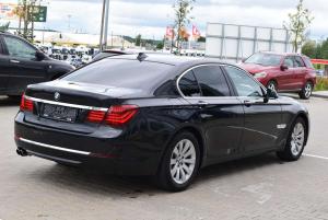 Melns BMW 730 2012 Viļņa, ar dzinēja tilpumu 2.99 L un nobraukumu 272 tūkst. km par 12750 €, foto 5 vietnē AUTOMOTO.COM.LV