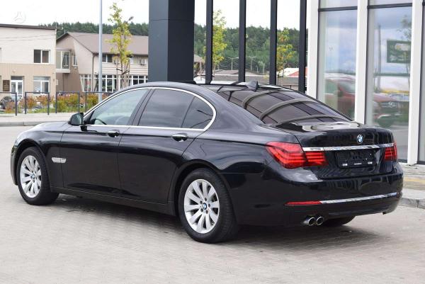 Melns BMW 730 2012 Viļņa, ar dzinēja tilpumu 2.99 L un nobraukumu 272 tūkst. km par 12750 €, foto 6 vietnē AUTOMOTO.COM.LV