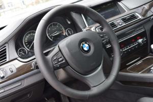 Melns BMW 730 2012 Viļņa, ar dzinēja tilpumu 2.99 L un nobraukumu 272 tūkst. km par 12750 €, foto 14 vietnē AUTOMOTO.COM.LV